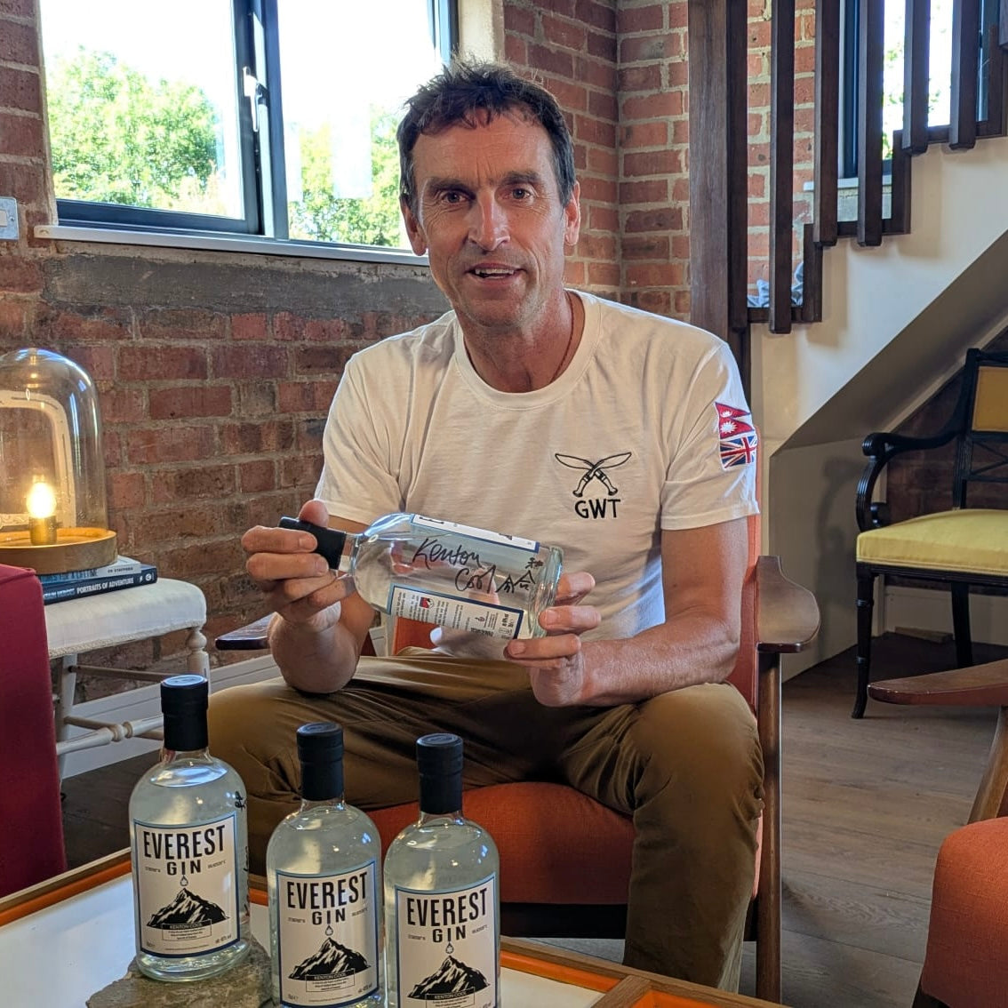 Everest Gin - The 20th Climb Signed Bottle – Adventurers Drinks Co